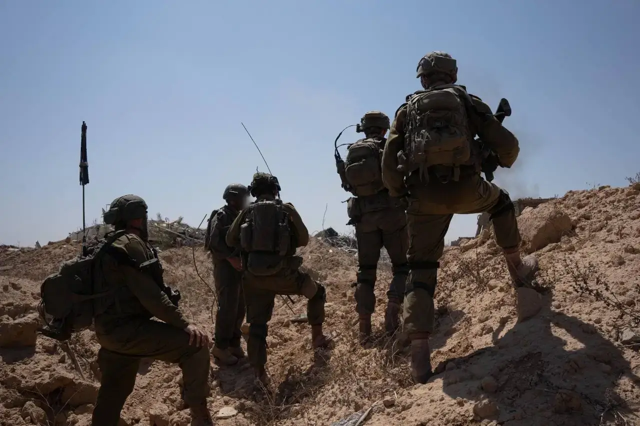 Israeli Military Bans Android Phones for Senior Officers Citing ...